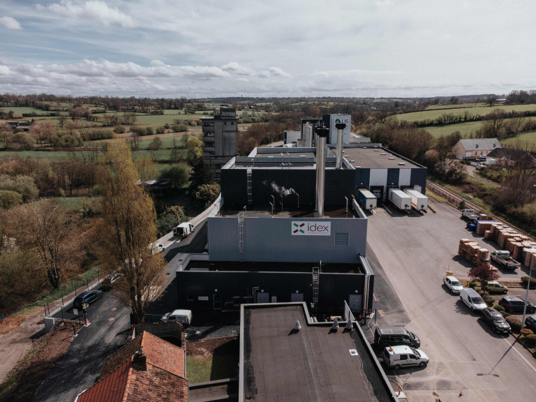 Idex décarbone l’usine de séchage de LIS by Lesaffre à Cérences | Idex